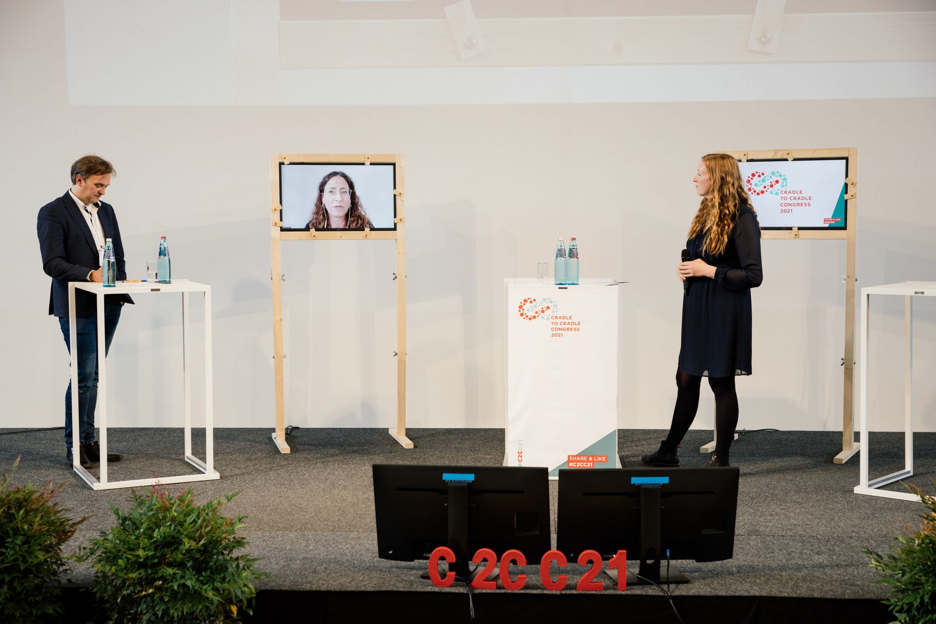 Vielfältige Keynotes zur Skalierung von C2C-Lösungen beim C2CC21 in ...